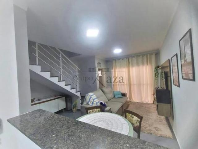 Oportunidade Casa em Condomínio Residencial Evidence Jardim Santa Maria 3 Dormitórios 120m