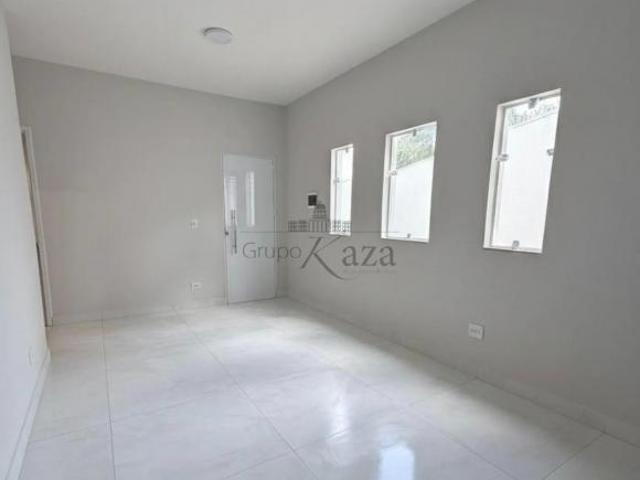 Oportunidade Casa em Condomínio Residencial Villaggio Righi Vila Paraíso 3 Dormitórios 68