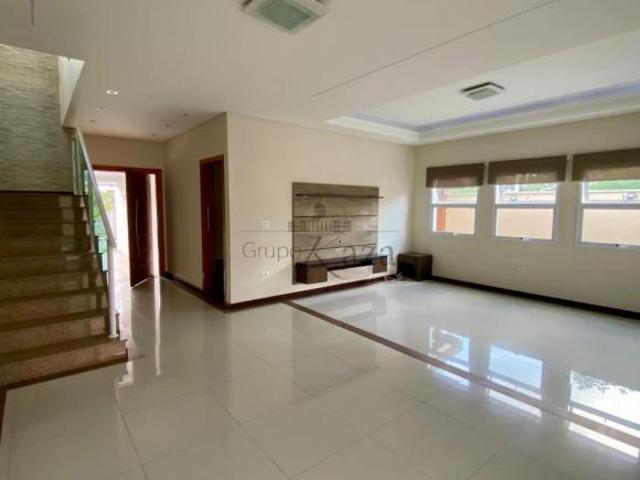Oportunidade Casa em Condomínio Sunset Garden Jardim Califórnia 3 Dormitórios 250m²