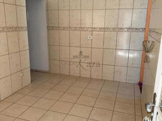 Oportunidade Casa em Condomínio São Miguel Cidade Salvador Jacareí 2 Dormitórios 60m²