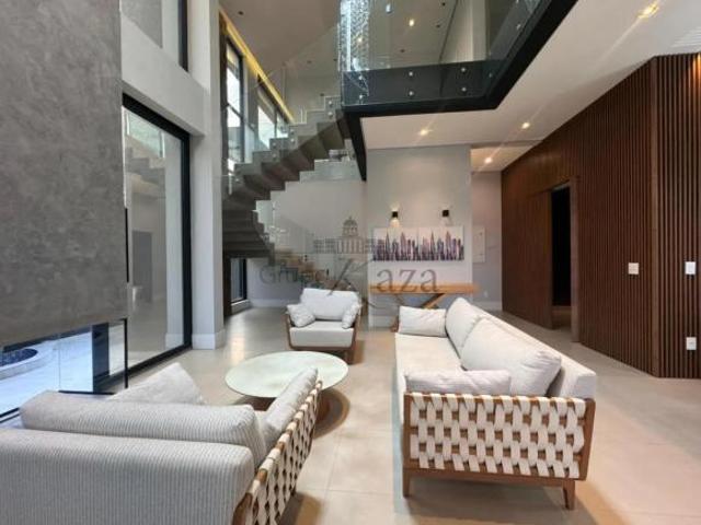 Oportunidade Casa em Condomínio Urbanova Condomínio Colinas do Paratehy Sul 2 Suítes 600m²