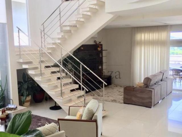 Oportunidade Casa em Condomínio Urbanova Condomínio Residencial Jaguary 3 Dormitórios 466m