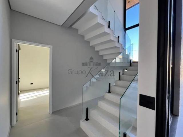 Oportunidade Casa em Condomínio Urbanova Condomínio Vivant Urbanova 5 Suítes 482m²