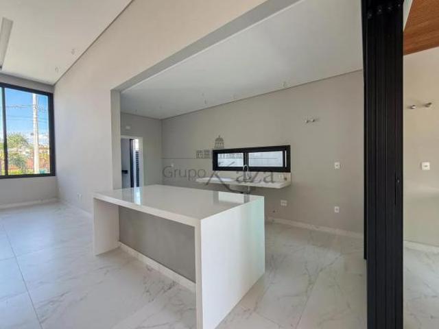 Oportunidade Casa em Condomínio Urbanova I Vivant Urbanova 4 Suítes 243m²