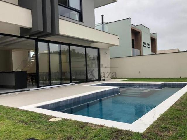 Oportunidade Casa em Condomínio Urbanova Residencial Alphaville II 4 Dormitórios 430m² E
