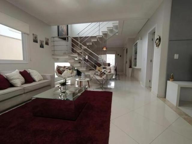 Oportunidade Casa em Condomínio Urbanova Residencial Floradas da Serra 4 Dormitórios 245m²