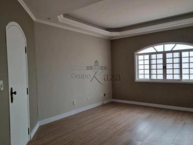 Oportunidade Casa em Condomínio Urbanova Residencial Portal da Serra 3 Dormitórios 162m²