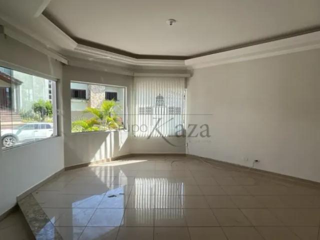 Oportunidade Casa em Condomínio Vila Zezé Jacareí Residencial Jardim Coleginho 3 Dormitóri