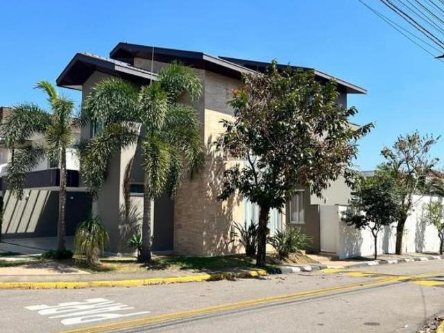 Oportunidade Casa em Condomínio Villa Branca Condomínio Villa Branca I 3 Dormitórios 320m²