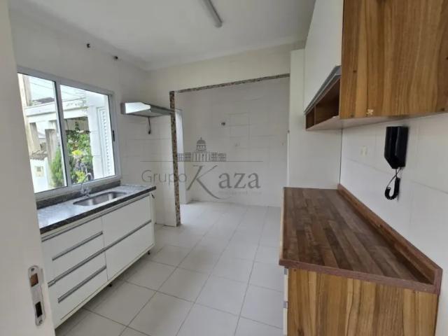 Oportunidade Casa em Condomínio Villa Branca Residence Club Villa Branca 3 Dormitórios 140