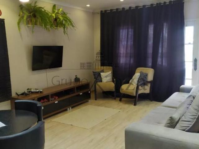 Oportunidade Casa em Condomínio Villa Branca Residencial Quintas do Villa Branca 3 Dormitóri