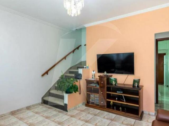 Oportunidade! Casa espaçosa a apenas 200m do Metrô Jardim São Paulo