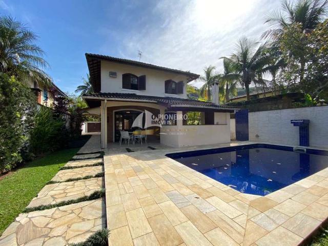 Oportunidade: casa fora de condomínio à venda em Juquehy