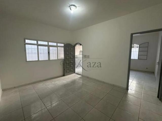 Oportunidade Casa Geminada Jardim Oriente 3 Dormitórios 90m²