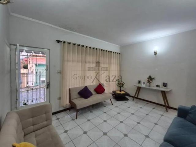 Oportunidade Casa Jacareí Centro 4 Dormitórios 242m²