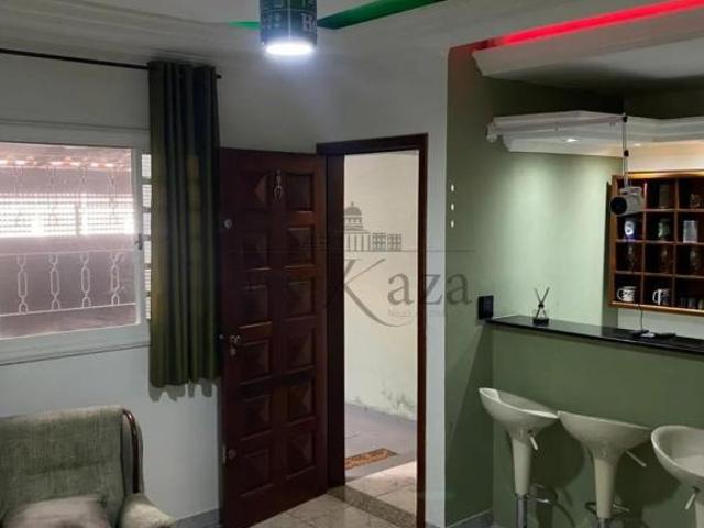Oportunidade Casa Jardim Califórnia 2 Dormitórios 65m²
