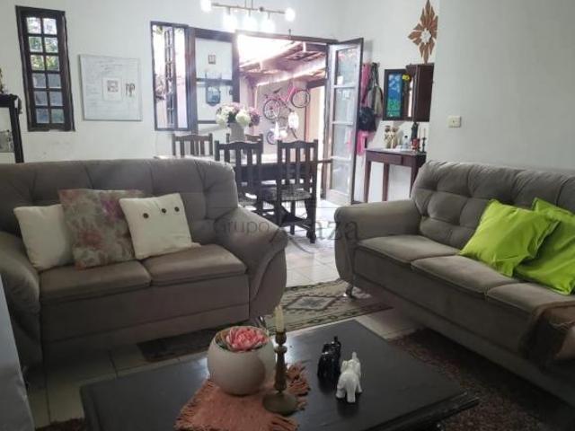 Oportunidade Casa Jardim América 3 Dormitórios 196m²