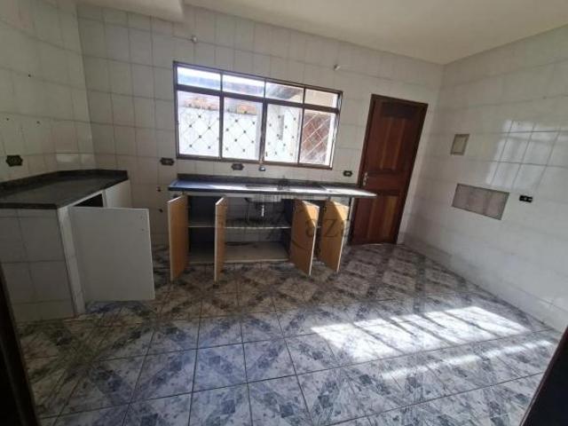 Oportunidade Casa Jardim Bela Vista 2 Dormitórios 81m²