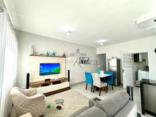 Oportunidade Casa Jardim das Oliveiras Jacareí 3 Dormitórios 70m²