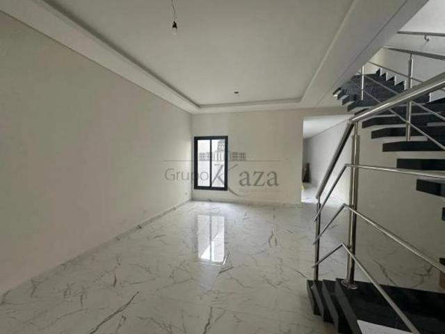 Oportunidade Casa Jardim das Industrias 3 Dormitórios 177m²