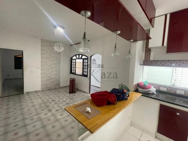 Oportunidade Casa Jardim das Industrias 2 Dormitórios 130m²