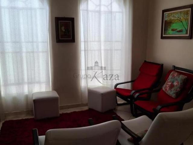 Oportunidade Casa Jardim das Industrias 4 Dormitórios 280m²
