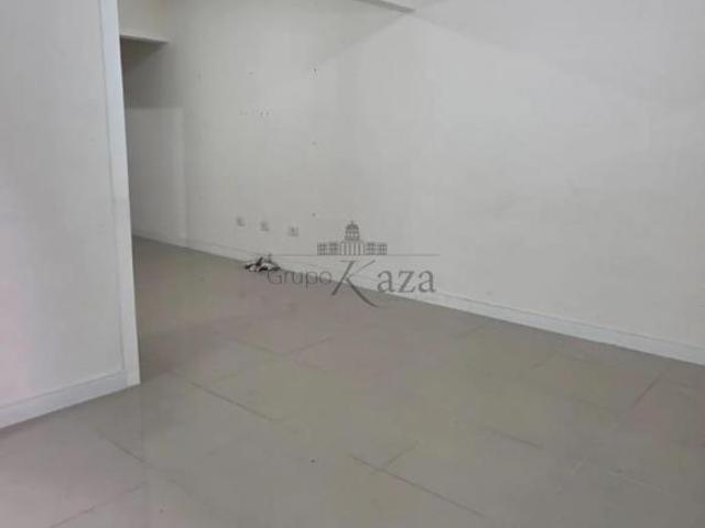 Oportunidade Casa Jardim das Industrias Jacareí 2 Dormitórios 131m²