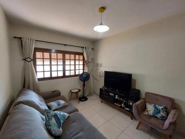 Oportunidade Casa Jardim das Indústrias Jacareí 2 Dormitórios 90,00m²