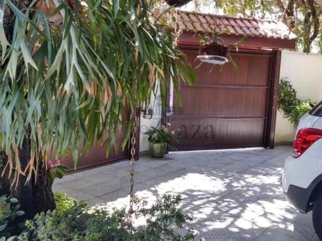 Oportunidade Casa Jardim Esplanada II 5 Dormitórios 335m²