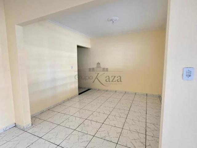 Oportunidade Casa Jardim Ismênia 2 Dormitórios 100m²