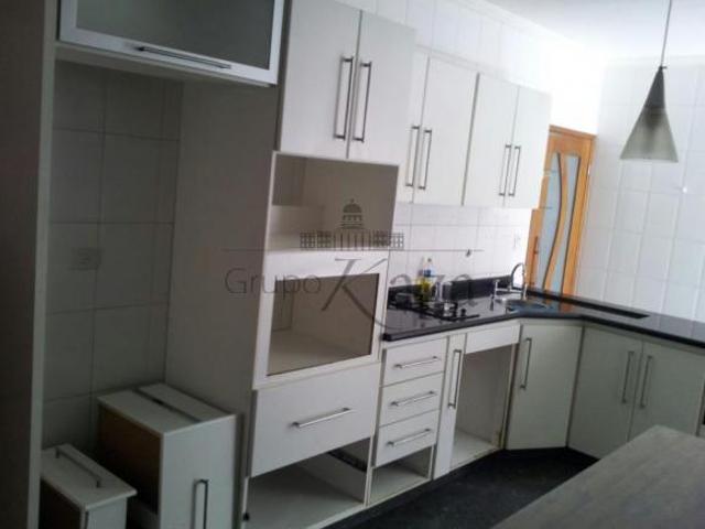 Oportunidade Casa Jardim Ismênia 3 Dormitórios 100m²