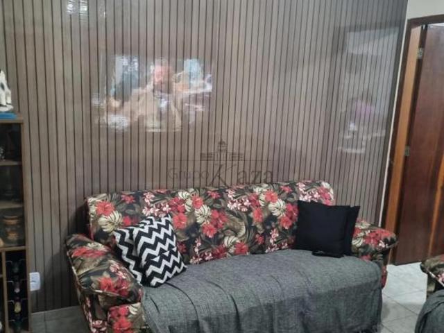 Oportunidade Casa Jardim Oriente 2 Dormitórios 78m²