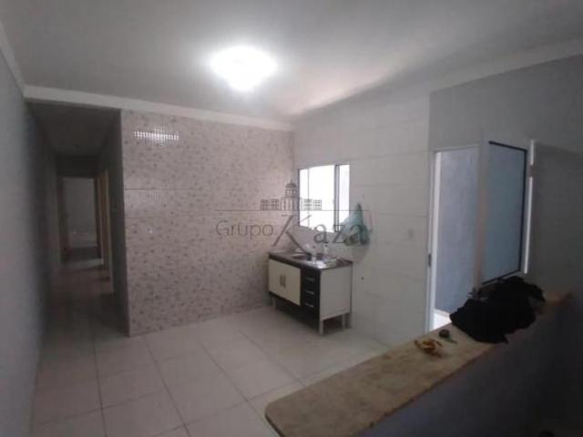 Oportunidade Casa Jardim Oriente 3 Dormitórios 150m²