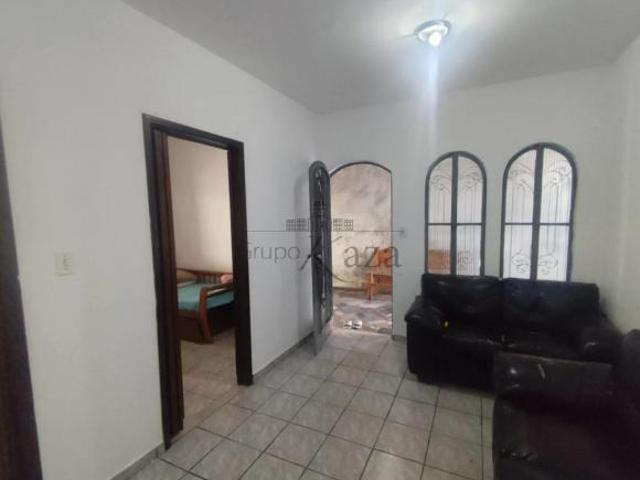 Oportunidade Casa Jardim Oriente 3 Dormitórios 70m²