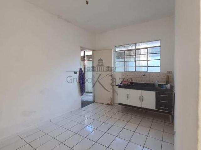 Oportunidade Casa Jardim Morumbi 2 Dormitórios 99m²