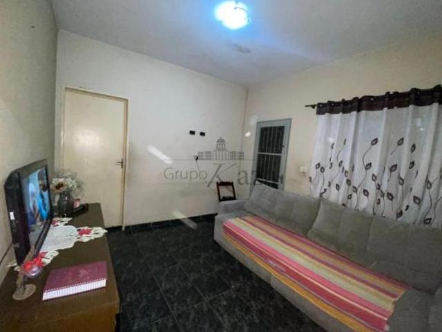 Casa térrea 2 Quartos Bairro Jardim Nova Esperança Jacareí