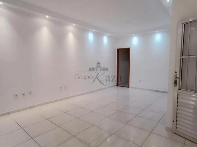 Oportunidade Casa Jardim Nova Republica 2 Dormitórios 121m²