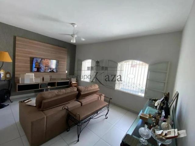Oportunidade Casa Jardim Satélite 3 Dormitórios 250m²