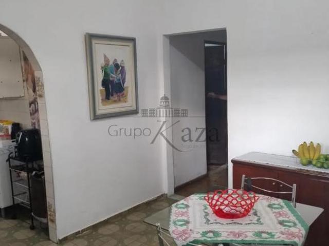Oportunidade Casa Jardim Satélite 3 Dormitórios 270m²