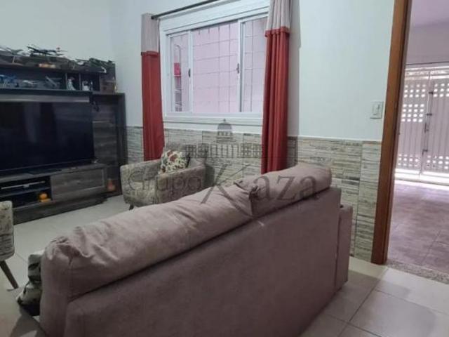 Oportunidade Casa Jardim Satélite 4 Dormitórios sendo 1 suíte 140m²