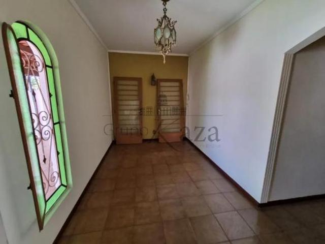 Oportunidade Casa Jardim Satélite 5 Dormitórios 183m²