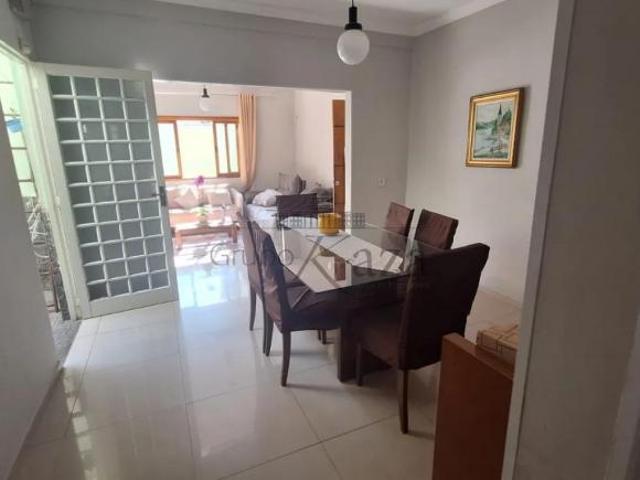 Oportunidade Casa Jardim Santa Maria Jacareí 3 Dormitórios 180m²