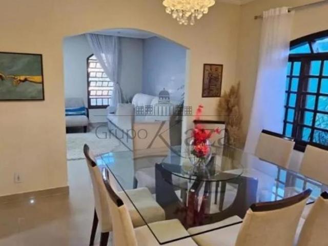 Oportunidade Casa Jardim Portugal 4 Dormitórios 300m²