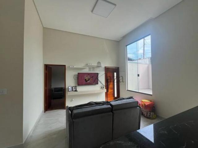 Oportunidade Casa Jardim Rodolfo 3 Dormitórios 150m²