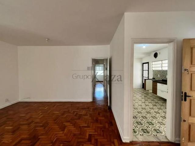 Oportunidade Casa Jardim Renata 3 Dormitórios 250m²
