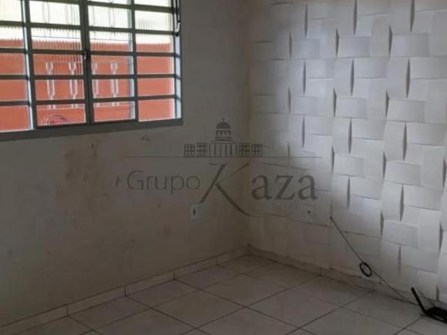Oportunidade Casa Jardim Torrão de Ouro 3 Dormitórios 125m²