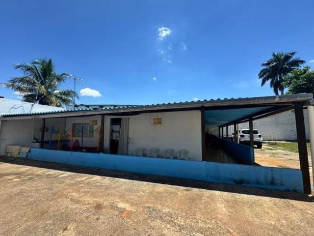 OPORTUNIDADE! Casa original em Arniqueiras com 4 QTS e 1 suíte