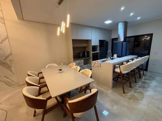 Oportunidade Casa Padrão Vila Amélia 3 Dormitórios 157,78