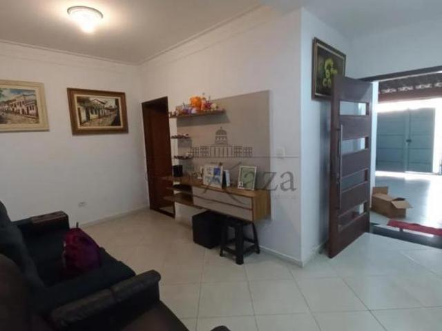Oportunidade Casa Parque dos Ipês 2 Dormitórios 106,15m² Estuda Permuta