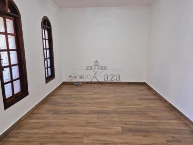 Oportunidade Casa Parque Industrial 3 Dormitórios 150m²